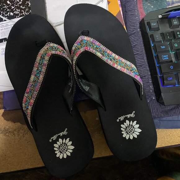 Yellow Box | Shoes | Yellow Box Flip Flops Euc Pink White Strap Wblue ...